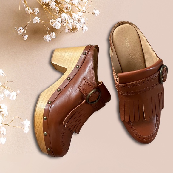 Anthropologie | Shoes | Nib Anthropologie Pilcro Kilty Clogs Tan ...